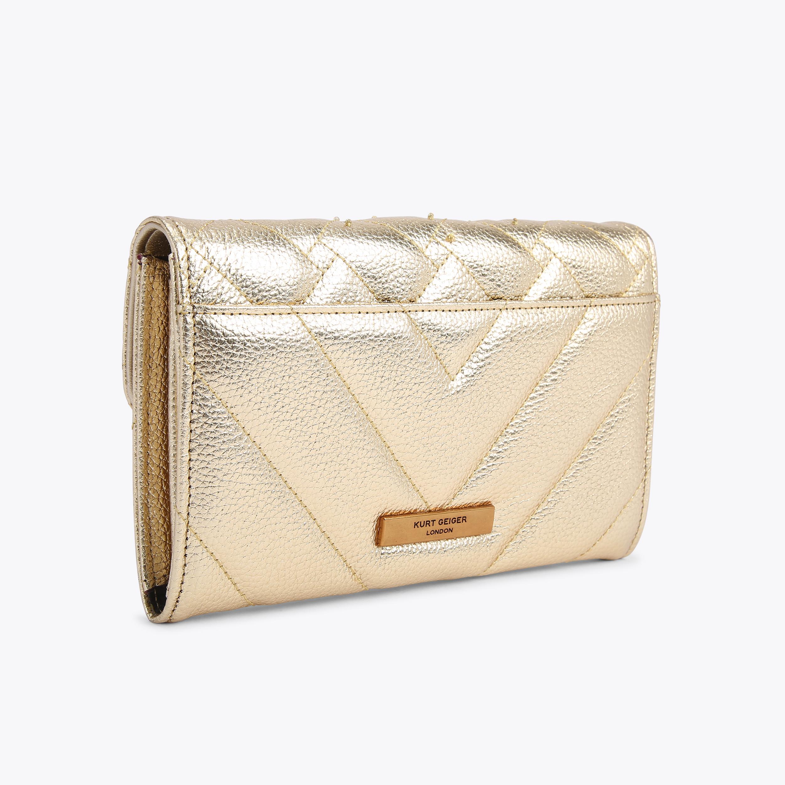 KENSINGTON CH WALLET EYE KENSINGTON CHAIN WALLET EYE GOLD by KURT ...